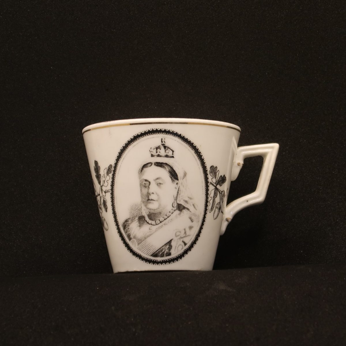 Queen Victoria Golden Jubilee Cup. - Frost Books and Artifacts Limited
