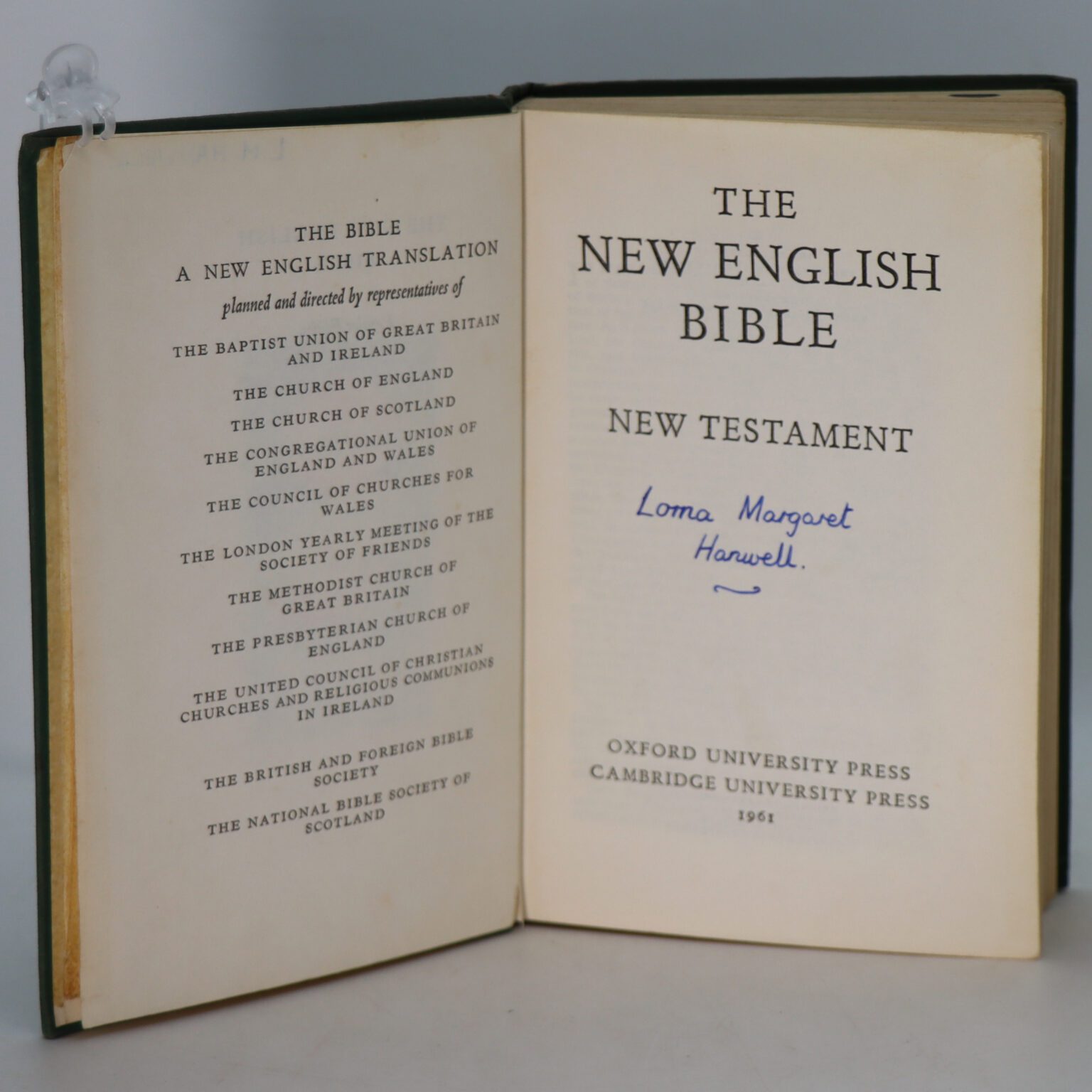 The New English Bible. New Testament. - Frost Books and Artifacts Limited